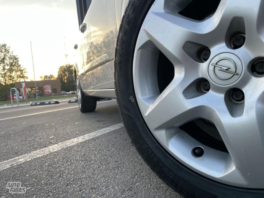 Grey Opel Astra 2007 in Alytus, with an engine capacity of 1.30 L and mileage of 400 thousand km for 1000 €, photo 10 on AUTOMOTO.COM.LV
