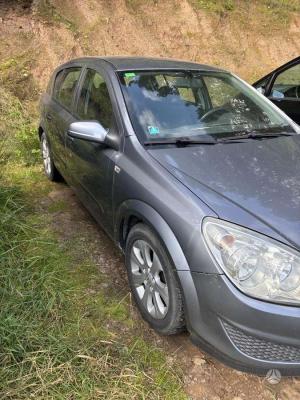 Pelēks Opel Astra 2007 Kauņa, ar dzinēja tilpumu 1.69 L un nobraukumu 240 tūkst. km par 420 €, foto 4 vietnē AUTOMOTO.COM.LV