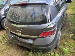 Pelēks Opel Astra 2007 Kauņa, ar dzinēja tilpumu 1.69 L un nobraukumu 240 tūkst. km par 420 €, foto 6 vietnē AUTOMOTO.COM.LV