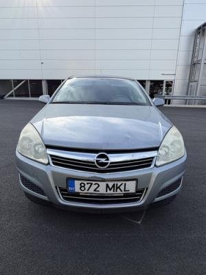 Grey Opel Astra 2007 in Tallinn, with an engine capacity of 1.40 L and mileage of 364 thousand km for 500 €, photo 3 on AUTOMOTO.COM.LV