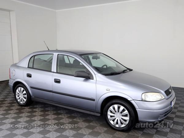 Grey Opel Astra 2007 in Tallinn, with an engine capacity of 1.60 L and mileage of 194 thousand km for 999 €, photo 1 on AUTOMOTO.COM.LV