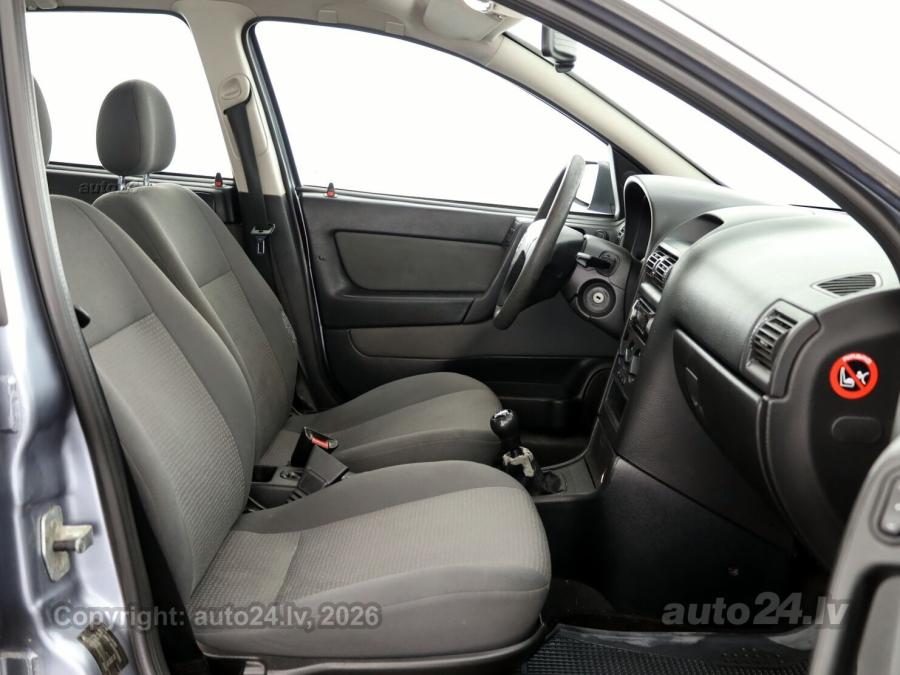 Pelēks Opel Astra 2007 Tallina, ar dzinēja tilpumu 1.60 L un nobraukumu 194 tūkst. km par 999 €, foto 7 vietnē AUTOMOTO.COM.LV
