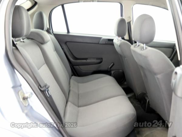 Grey Opel Astra 2007 in Tallinn, with an engine capacity of 1.60 L and mileage of 194 thousand km for 999 €, photo 7 on AUTOMOTO.COM.LV