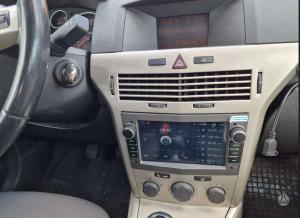 Grey Opel Astra 2007 in Kaunas, with an engine capacity of 1.36 L and mileage of 211 thousand km for 1980 €, photo 4 on AUTOMOTO.COM.LV