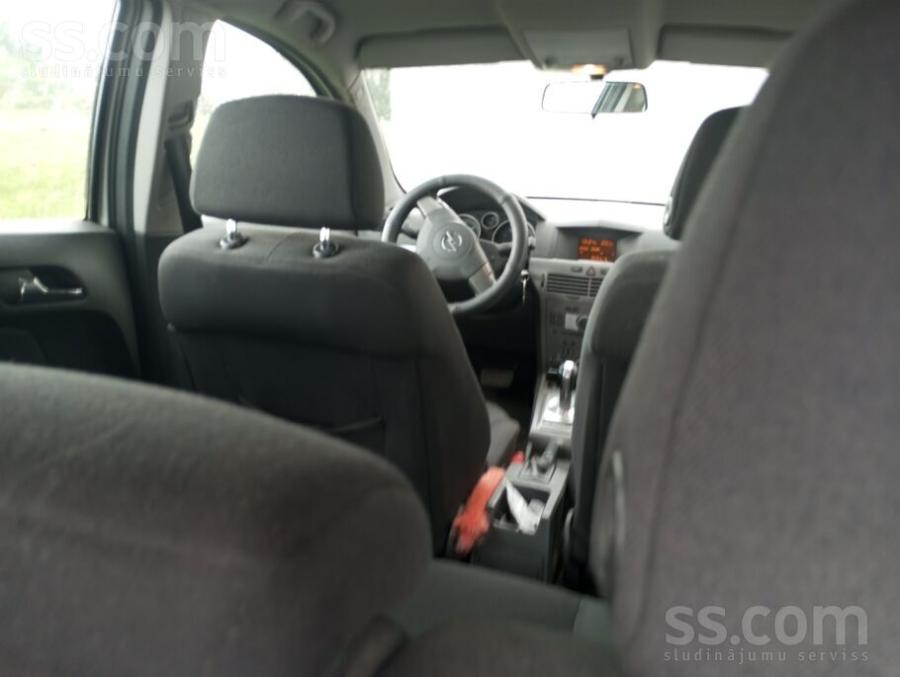 Pelēks Opel Astra 2007 Saldus, ar dzinēja tilpumu 1.30 L un nobraukumu 200 tūkst. km par 1790 €, foto 6 vietnē AUTOMOTO.COM.LV