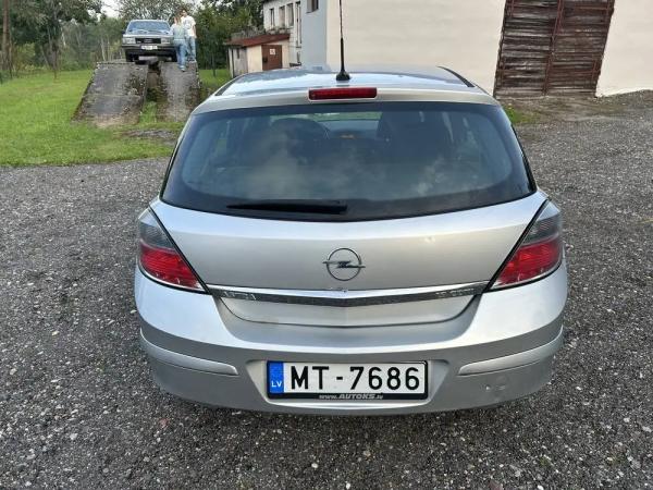 Pelēks Opel Astra 2007 Limbaži, ar dzinēja tilpumu 1.90 L un nobraukumu 282 tūkst. km par 1950 €, foto 6 vietnē AUTOMOTO.COM.LV