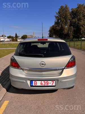 Pelēks Opel Astra 2007 Jēkabpils, ar dzinēja tilpumu 1.70 L un nobraukumu 245 tūkst. km par 3000 €, foto 6 vietnē AUTOMOTO.COM.LV