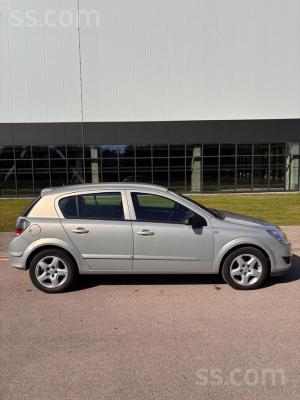 Pelēks Opel Astra 2007 Jēkabpils, ar dzinēja tilpumu 1.70 L un nobraukumu 245 tūkst. km par 3000 €, foto 8 vietnē AUTOMOTO.COM.LV
