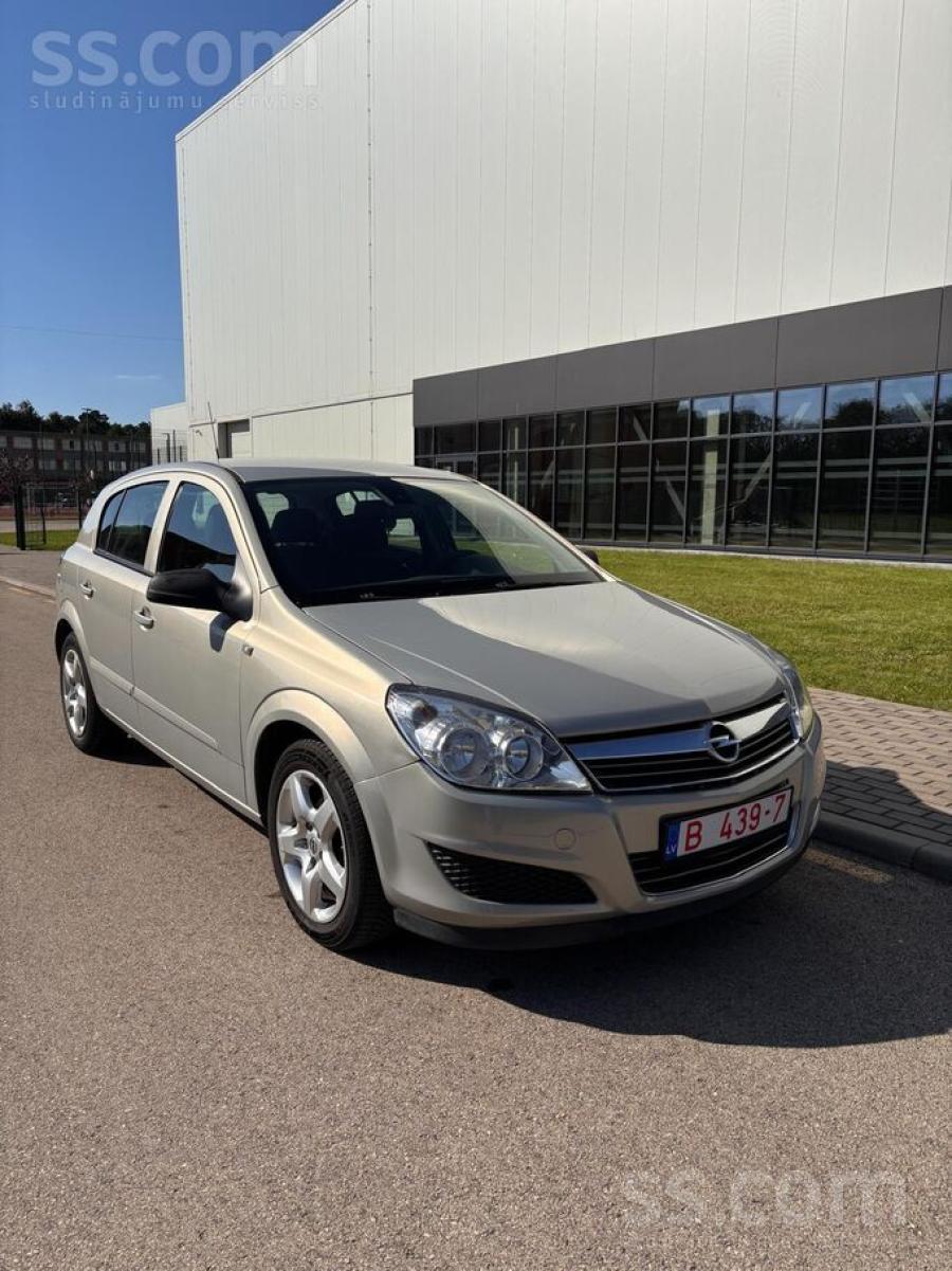 Pelēks Opel Astra 2007 Jēkabpils, ar dzinēja tilpumu 1.70 L un nobraukumu 245 tūkst. km par 3000 €, foto 9 vietnē AUTOMOTO.COM.LV