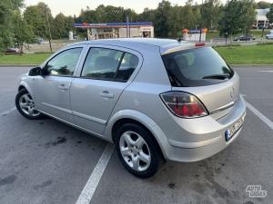 Pelēks Opel Astra 2007 Alīta, ar dzinēja tilpumu 1.30 L un nobraukumu 400 tūkst. km par 800 €, foto  vietnē AUTOMOTO.COM.LV