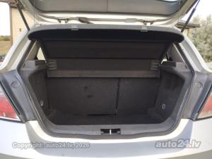 Pelēks Opel Astra 2007 Tallina, ar dzinēja tilpumu 1.20 L un nobraukumu 299 tūkst. km par 1100 €, foto 5 vietnē AUTOMOTO.COM.LV