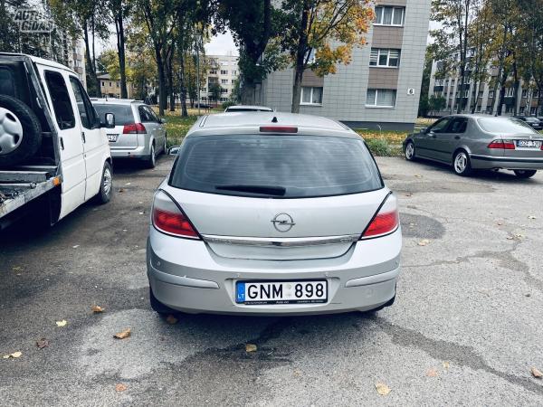 Opel Astra 2007 Panevēža vietnē Pelēks Opel Astra 2007 Panevēža, ar dzinēja tilpumu 1.30 L un nobraukumu 162 tūkst. km par 1000 €, foto 8 vietnē AUTOMOTO.COM.LV