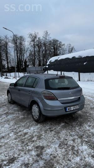 Grey Opel Astra 2008 in Riga, with an engine capacity of 1.40 L and mileage of 224 thousand km for 1850 €, photo  on AUTOMOTO.COM.LV