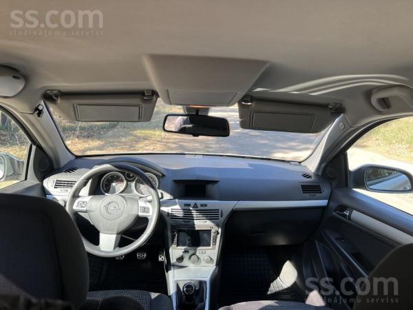 Pelēks Opel Astra 2008 Rīga, ar dzinēja tilpumu 1.90 L un nobraukumu 278 tūkst. km par 1850 €, foto 5 vietnē AUTOMOTO.COM.LV
