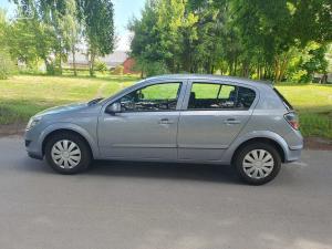 Grey Opel Astra 2008 in Vilkaviskis, with an engine capacity of 1.60 L and mileage of 250 thousand km for 650 €, photo 6 on AUTOMOTO.COM.LV