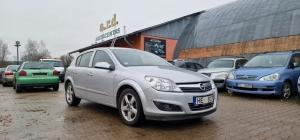 Grey Opel Astra 2008 in Valmiera, with an engine capacity of 1.60 L and mileage of 217 thousand km for 1950 €, photo  on AUTOMOTO.COM.LV