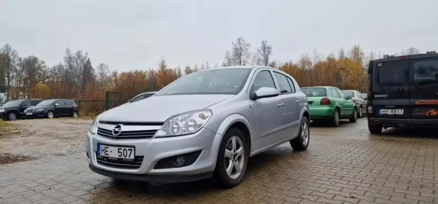 Pelēks Opel Astra 2008 Valmiera, ar dzinēja tilpumu 1.60 L un nobraukumu 217 tūkst. km par 1950 €, foto 8 vietnē AUTOMOTO.COM.LV