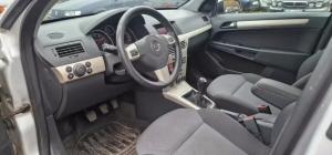 Pelēks Opel Astra 2008 Valmiera, ar dzinēja tilpumu 1.60 L un nobraukumu 217 tūkst. km par 1950 €, foto 11 vietnē AUTOMOTO.COM.LV