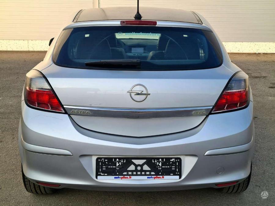 Pelēks Opel Astra 2008 Kauņa, ar dzinēja tilpumu 1.90 L un nobraukumu 208 tūkst. km par 1990 €, foto 9 vietnē AUTOMOTO.COM.LV