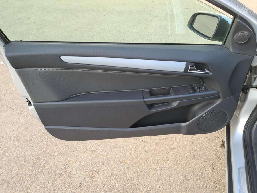 Pelēks Opel Astra 2008 Kauņa, ar dzinēja tilpumu 1.90 L un nobraukumu 208 tūkst. km par 1990 €, foto 13 vietnē AUTOMOTO.COM.LV