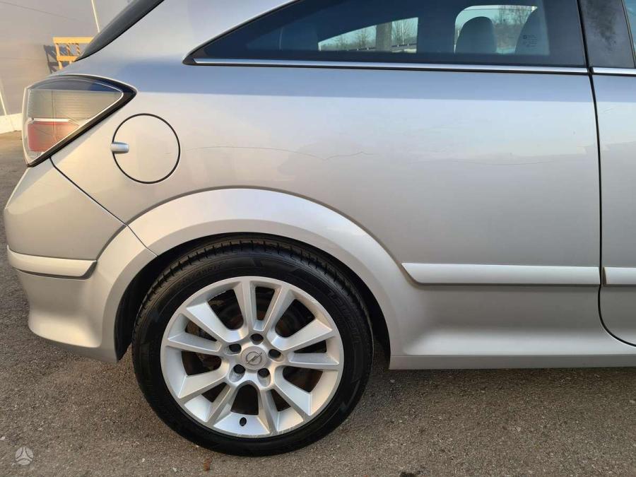 Pelēks Opel Astra 2008 Kauņa, ar dzinēja tilpumu 1.90 L un nobraukumu 208 tūkst. km par 1990 €, foto 36 vietnē AUTOMOTO.COM.LV
