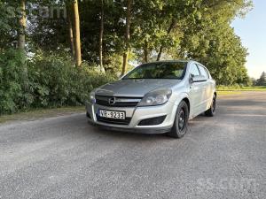 Pelēks Opel Astra 2008 Bauska, ar dzinēja tilpumu 1.70 L un nobraukumu 305 tūkst. km par 600 €, foto  vietnē AUTOMOTO.COM.LV