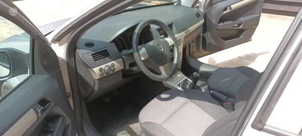 Pelēks Opel Astra 2008 Viļņa, ar dzinēja tilpumu 1.91 L un nobraukumu 273 tūkst. km par 2150 €, foto 5 vietnē AUTOMOTO.COM.LV
