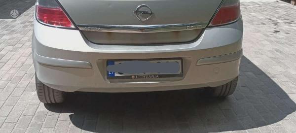 Pelēks Opel Astra 2008 Viļņa, ar dzinēja tilpumu 1.91 L un nobraukumu 273 tūkst. km par 2150 €, foto 8 vietnē AUTOMOTO.COM.LV