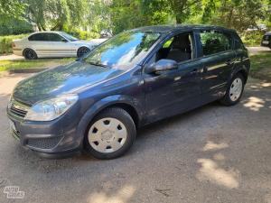 Pelēks Opel Astra 2008 Kauņa, ar dzinēja tilpumu 1.40 L un nobraukumu 213 tūkst. km par 900 €, foto 3 vietnē AUTOMOTO.COM.LV