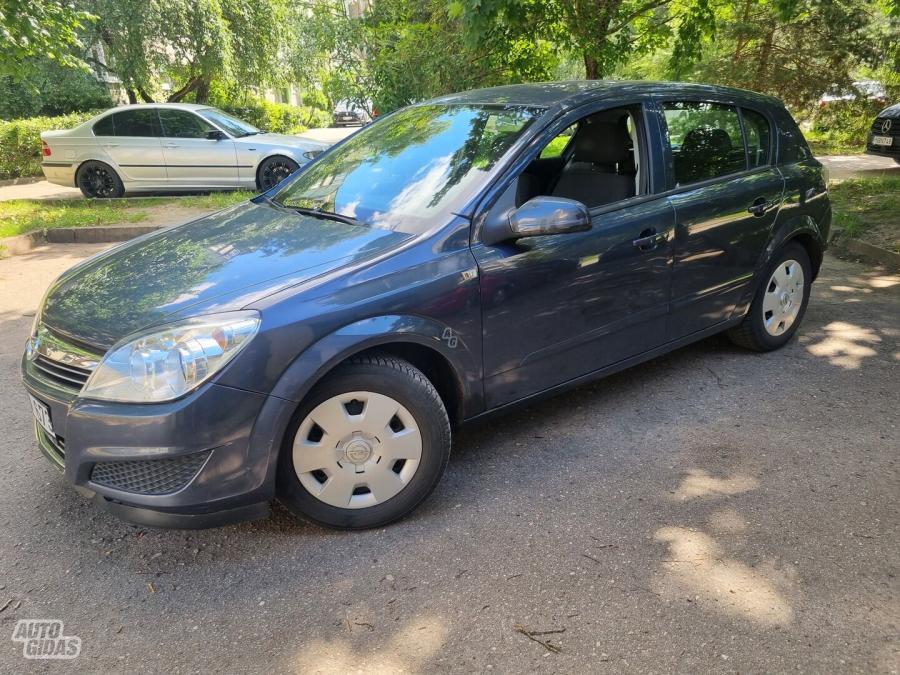 Pelēks Opel Astra 2008 Kauņa, ar dzinēja tilpumu 1.40 L un nobraukumu 213 tūkst. km par 900 €, foto 3 vietnē AUTOMOTO.COM.LV