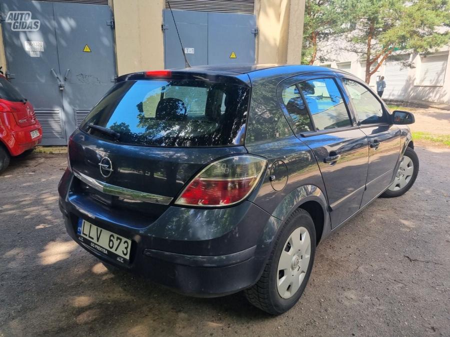 Pelēks Opel Astra 2008 Kauņa, ar dzinēja tilpumu 1.40 L un nobraukumu 213 tūkst. km par 900 €, foto 5 vietnē AUTOMOTO.COM.LV
