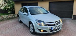 Grey Opel Astra 2008 in Vilnius, with an engine capacity of 1.80 L and mileage of 220 thousand km for 2900 €, photo 7 on AUTOMOTO.COM.LV