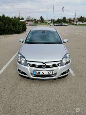 Pelēks Opel Astra 2008 Šauļi, ar dzinēja tilpumu 1.80 L un nobraukumu 109 tūkst. km par 2999 €, foto 3 vietnē AUTOMOTO.COM.LV