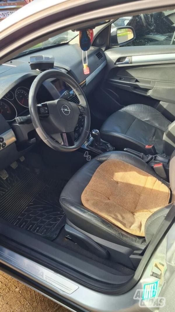 Pelēks Opel Astra 2008 Kretinga, ar dzinēja tilpumu 1.70 L un nobraukumu 352 tūkst. km par 1000 €, foto 6 vietnē AUTOMOTO.COM.LV