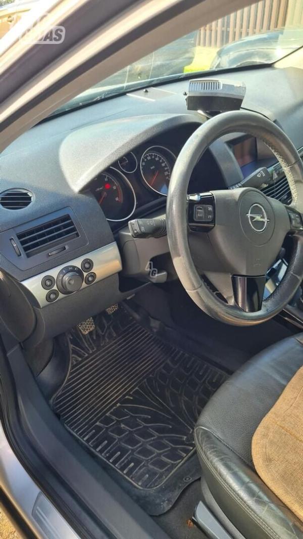Pelēks Opel Astra 2008 Kretinga, ar dzinēja tilpumu 1.70 L un nobraukumu 352 tūkst. km par 1000 €, foto 7 vietnē AUTOMOTO.COM.LV