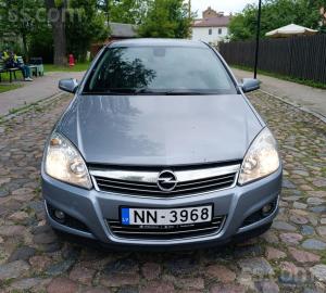 Grey Opel Astra 2009 in Jelgava, with an engine capacity of 1.70 L and mileage of 0 thousand km for 2290 €, photo 5 on AUTOMOTO.COM.LV