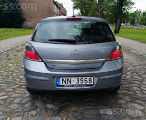 Grey Opel Astra 2009 in Jelgava, with an engine capacity of 1.70 L and mileage of 0 thousand km for 2290 €, photo 6 on AUTOMOTO.COM.LV