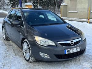Pelēks Opel Astra 2009 Viļņa, ar dzinēja tilpumu 1.70 L un nobraukumu 257 tūkst. km par 4000 €, foto 5 vietnē AUTOMOTO.COM.LV