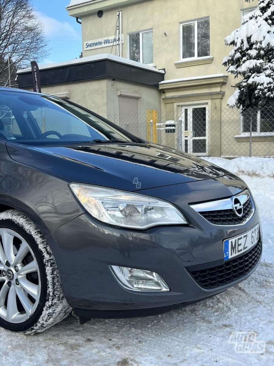 Pelēks Opel Astra 2009 Viļņa, ar dzinēja tilpumu 1.70 L un nobraukumu 257 tūkst. km par 4000 €, foto 6 vietnē AUTOMOTO.COM.LV