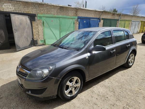 Pelēks Opel Astra 2009 Elektrėnai, ar dzinēja tilpumu 1.60 L un nobraukumu 180 tūkst. km par 900 €, foto 1 vietnē AUTOMOTO.COM.LV