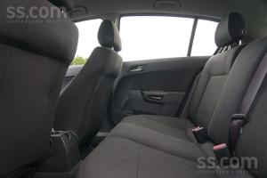 Pelēks Opel Astra 2009 Rīga, ar dzinēja tilpumu 1.60 L un nobraukumu 205 tūkst. km par 2790 €, foto 17 vietnē AUTOMOTO.COM.LV