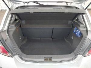 Grey Opel Astra 2009 in Cesis, with an engine capacity of 1.60 L and mileage of 0 thousand km for 2990 €, photo 9 on AUTOMOTO.COM.LV