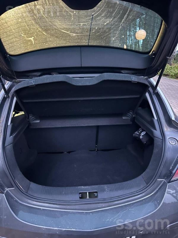 Pelēks Opel Astra 2009 Bauska, ar dzinēja tilpumu 1.70 L un nobraukumu 250 tūkst. km par 2500 €, foto 9 vietnē AUTOMOTO.COM.LV