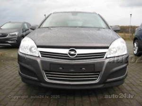 Grey Opel Astra 2009 in Tallinn, with an engine capacity of 1.40 L and mileage of 139 thousand km for 2000 €, photo 6 on AUTOMOTO.COM.LV