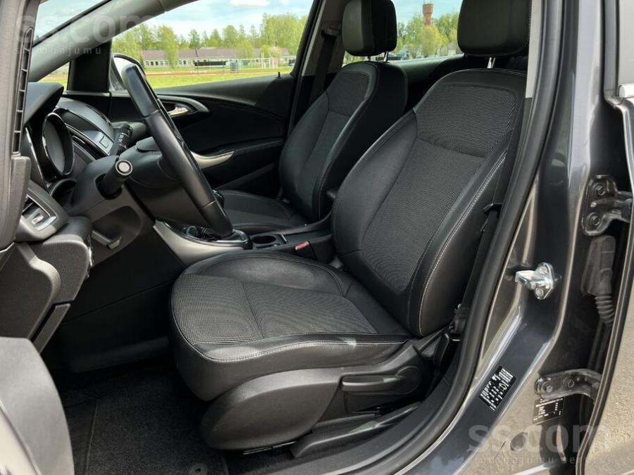 Pelēks Opel Astra 2010 Cēsis, ar dzinēja tilpumu 2.00 L un nobraukumu 266 tūkst. km par 1390 €, foto 8 vietnē AUTOMOTO.COM.LV