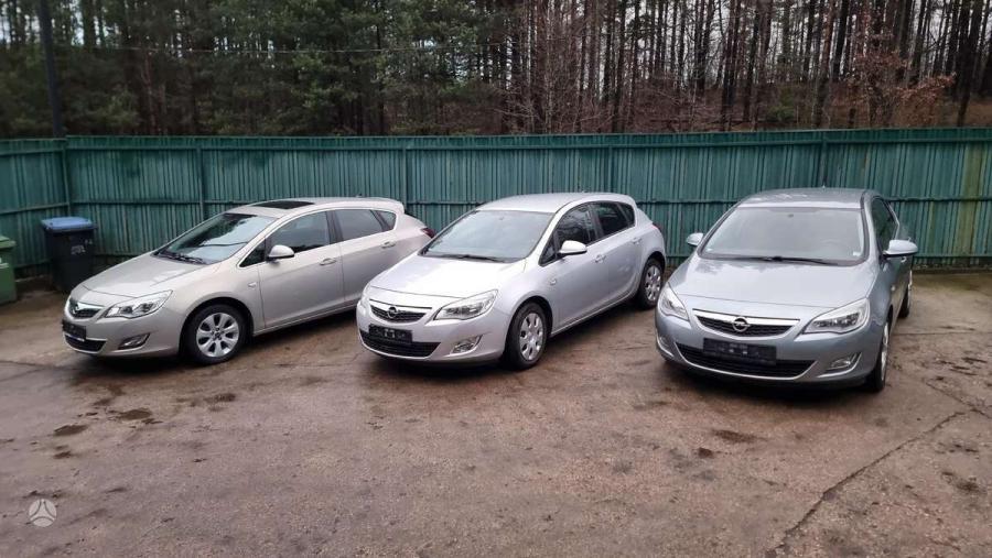 Grey Opel Astra 2010 in Vilnius, with an engine capacity of 1.60 L and mileage of 87 thousand km for 5650 €, photo 34 on AUTOMOTO.COM.LV