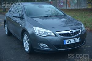Grey Opel Astra 2010 in Riga, with an engine capacity of 1.60 L and mileage of 200 thousand km for 3500 €, photo 7 on AUTOMOTO.COM.LV