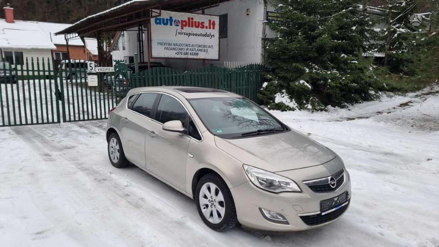 Pelēks Opel Astra 2010 Viļņa, ar dzinēja tilpumu 1.60 L un nobraukumu 87 tūkst. km par 5555 €, foto 1 vietnē AUTOMOTO.COM.LV