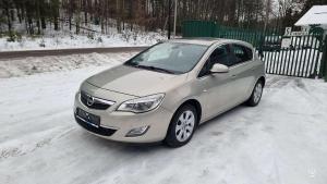 Pelēks Opel Astra 2010 Viļņa, ar dzinēja tilpumu 1.60 L un nobraukumu 87 tūkst. km par 5555 €, foto 3 vietnē AUTOMOTO.COM.LV