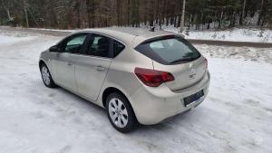 Pelēks Opel Astra 2010 Viļņa, ar dzinēja tilpumu 1.60 L un nobraukumu 87 tūkst. km par 5500 €, foto 26 vietnē AUTOMOTO.COM.LV